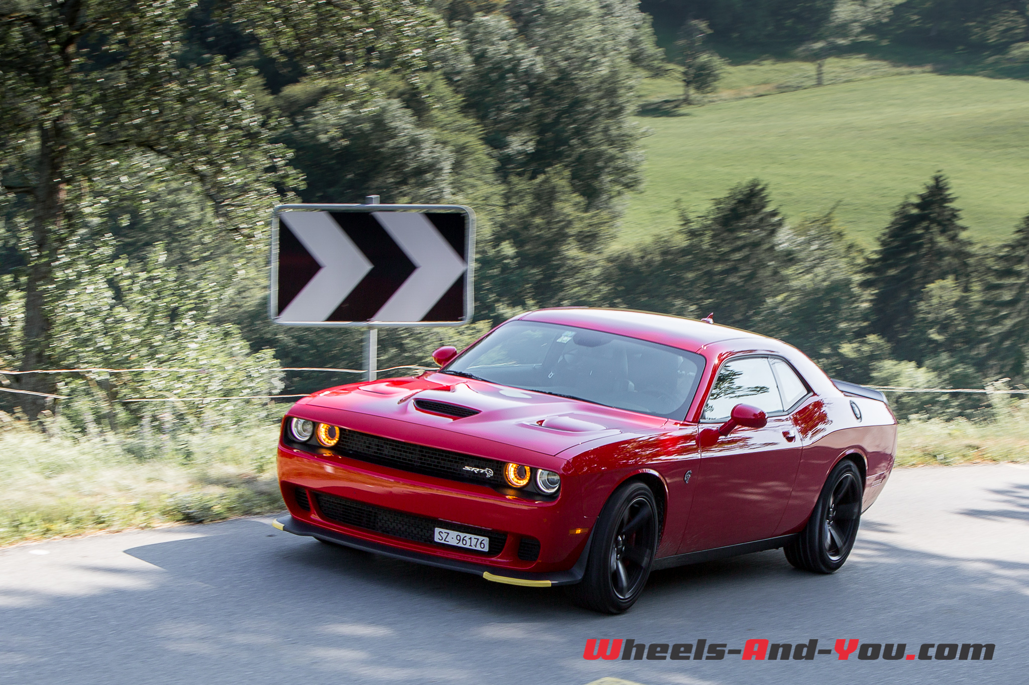 Essai – Dodge Challenger SRT Hellcat : Au diable la raison ! – wheels ...