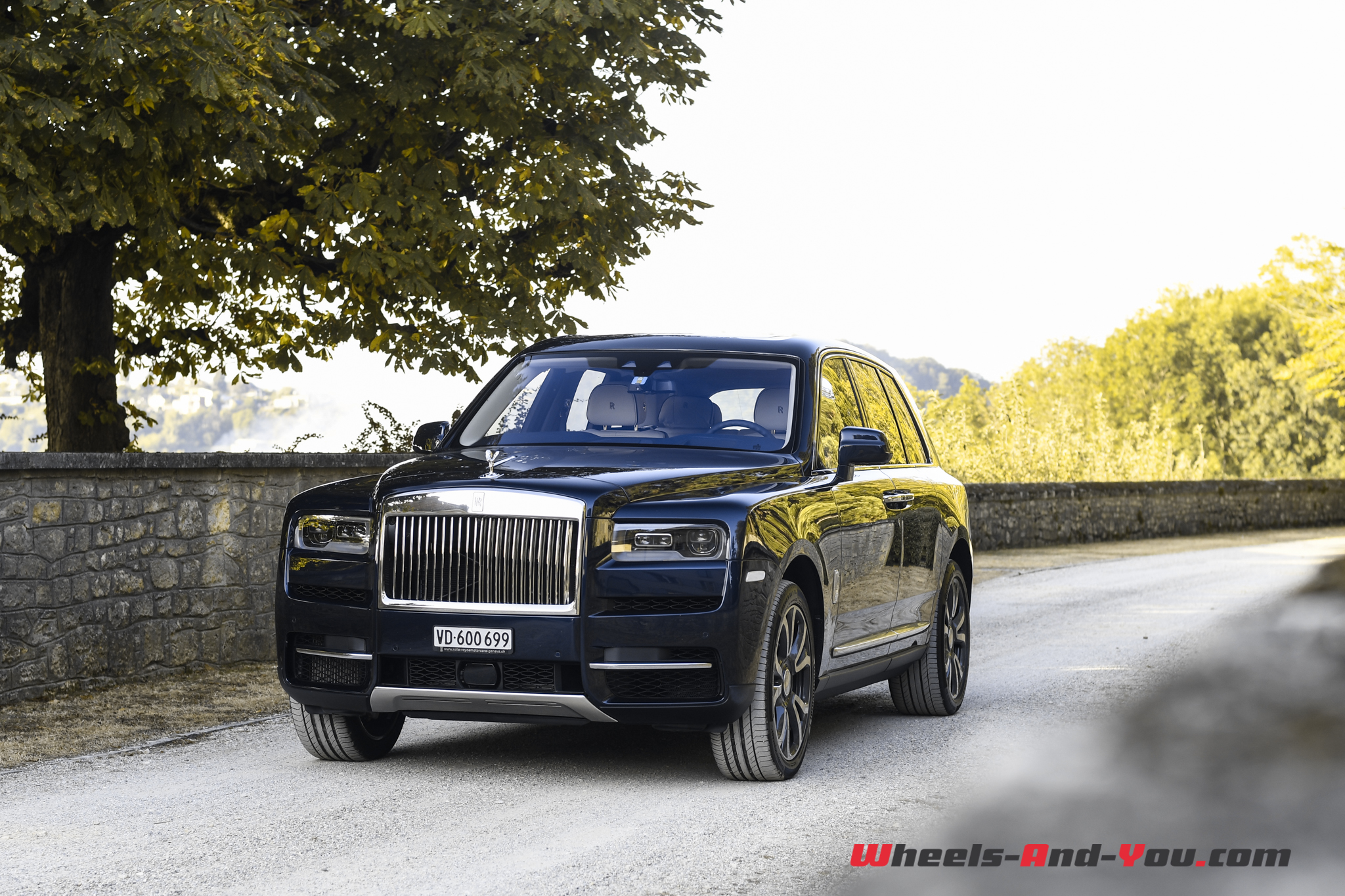 Essai – Rolls-Royce Cullinan : Un SUV de plus, mais Rolls à 100% ...